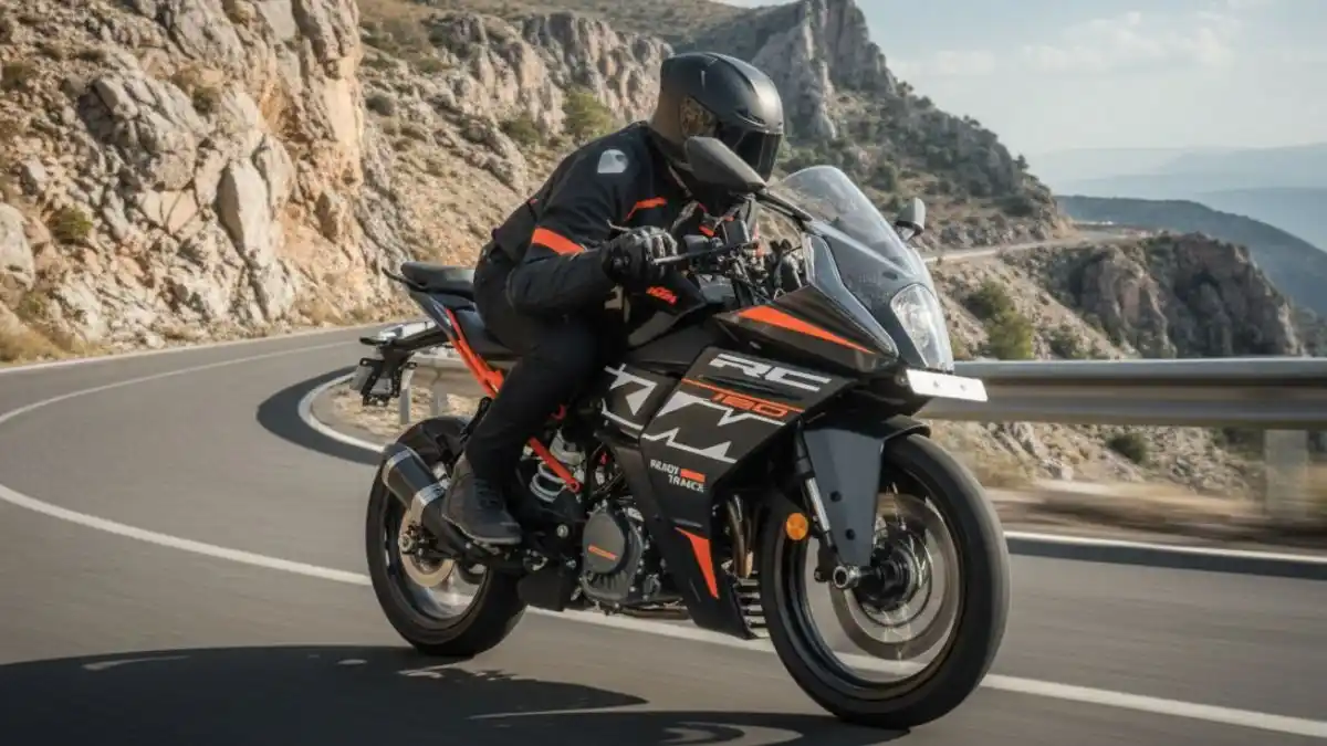KTM RC 160 Launched in India at Rs 1.85 Lakh, Equipped with an LCD